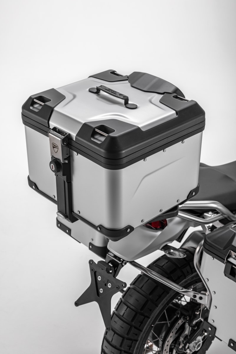 Aluminium top case. | Touring | accessory Ducati